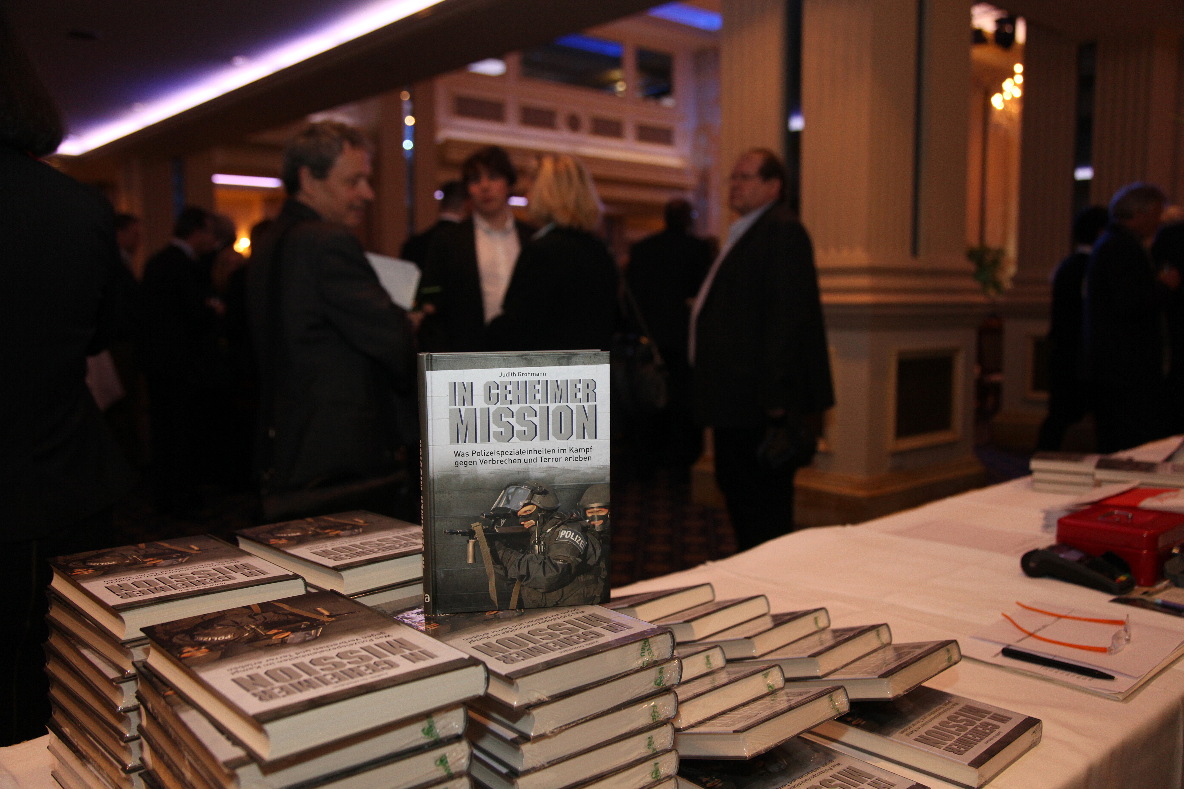 An evening on a Secret Mission at the Grand Hotel Wien | JUDITH GROHMANN